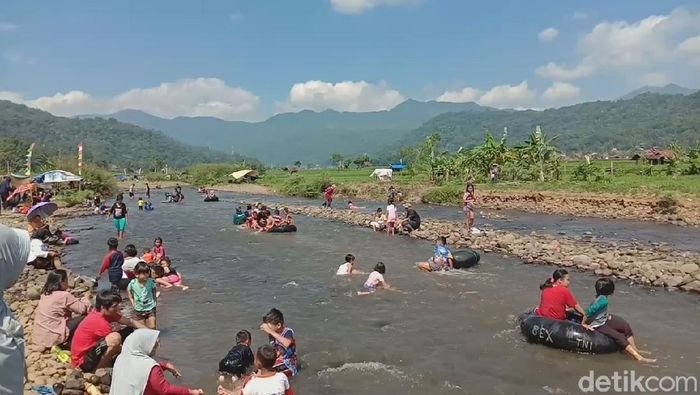 Potret Wisata Air Cihonje Sumedang yang Viral