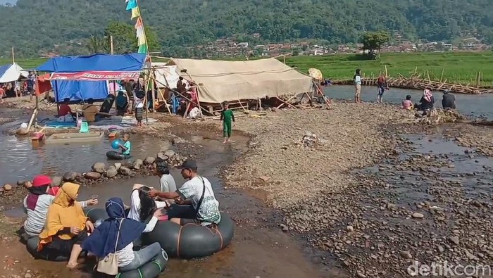 Potret Wisata Air Cihonje Sumedang yang Viral