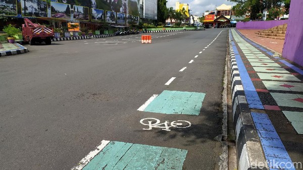 Asyiknya Gowes Sepeda Sembari Cuci Mata di Ciamis