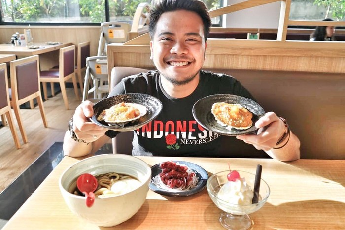 Reza SMASH Sering Nongkrong di Kafe Kekinian, Ini Buktinya