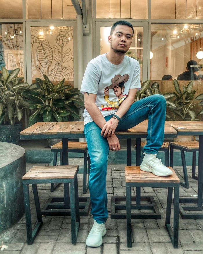 Reza SMASH Sering Nongkrong di Kafe Kekinian, Ini Buktinya