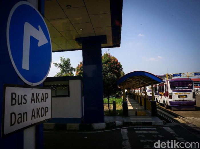 Begini Aktivitas di Terminal Jatijajar Depok Saat New Normal