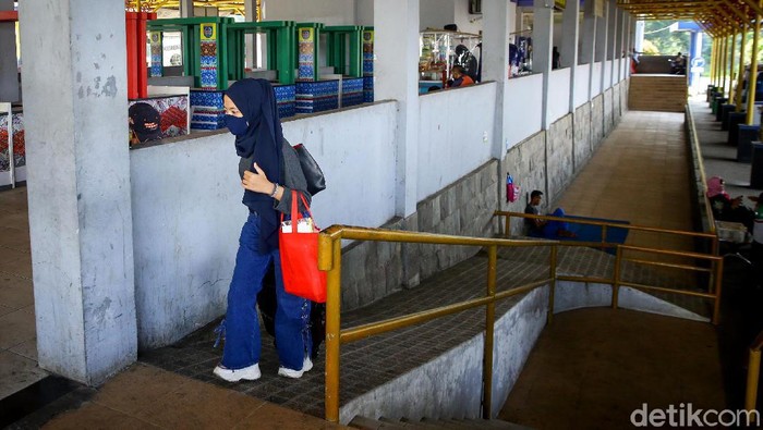 Begini Aktivitas di Terminal Jatijajar Depok Saat New Normal