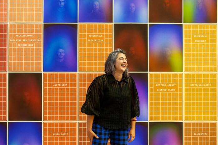 Mengenal Terapi Tertawa yang Baik untuk Kesehatan