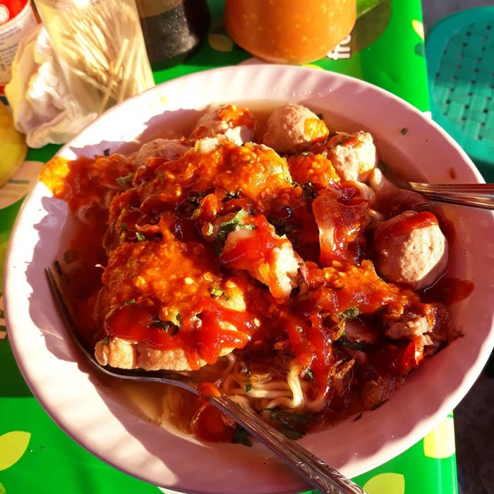 20 Makanan Serba Mercon Ada di Sini