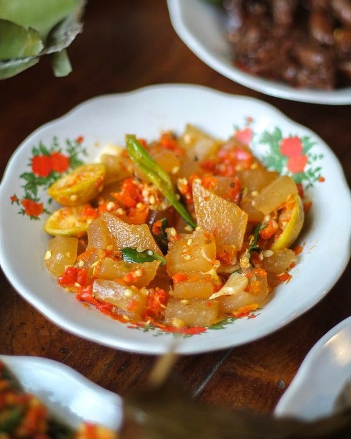 20 Makanan Serba Mercon Ada di Sini