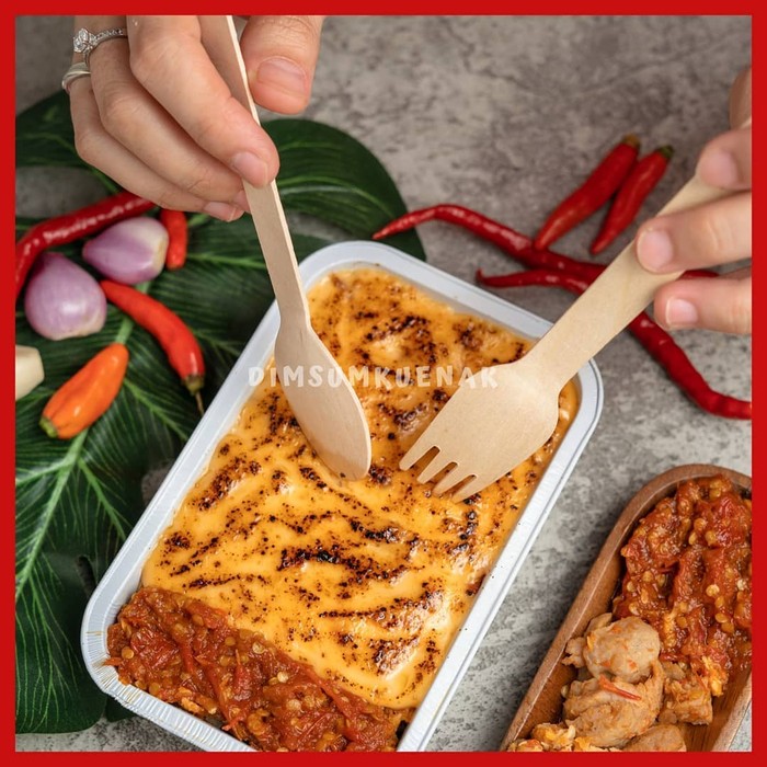 20 Makanan Serba Mercon Ada di Sini