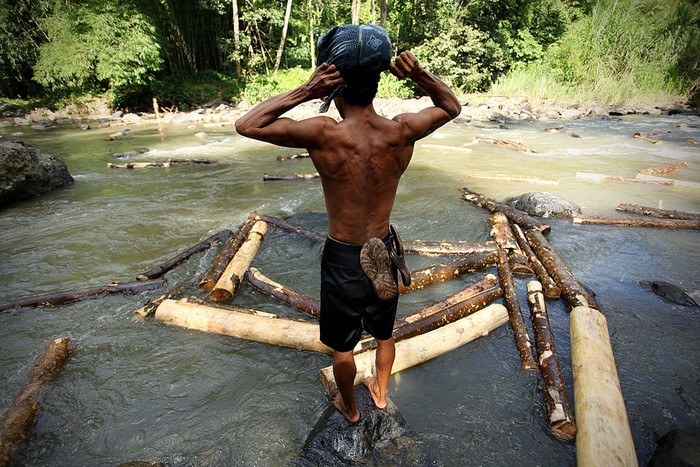 Melihat Lagi Kehidupan Baduy Dalam yang Teguh Aturan Adat