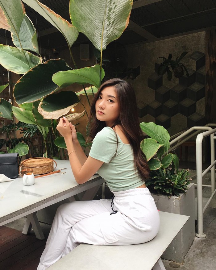 Kulineran Rachel Florencia, Selebgram Cantik yang Jadi 'Istri Online ...