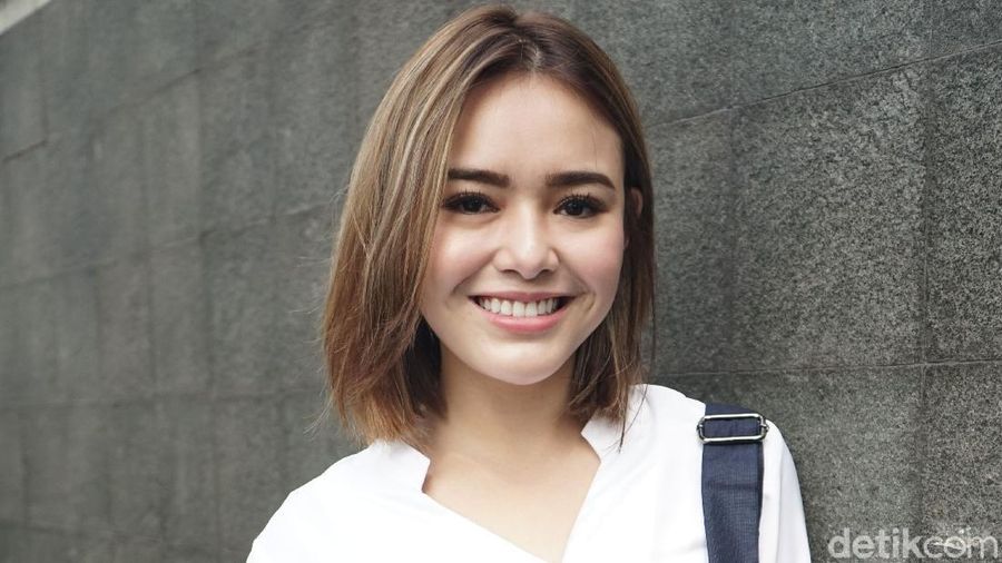 Habis Pose Seksi di Ranjang, Amanda Manopo Lucu Lagi Habis Pose Seksi di Ranjang, Amanda Manopo Lucu Lagi