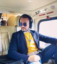 10 Foto Emir Bahadir, Crazy Rich Ganteng Turki dengan Kekayaan Rp 44 M