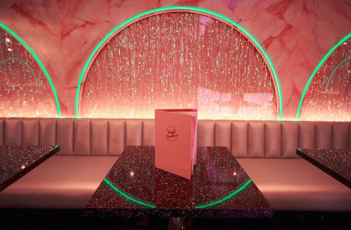 10 Kafe Instagramable Nuansa Serba Pink di London