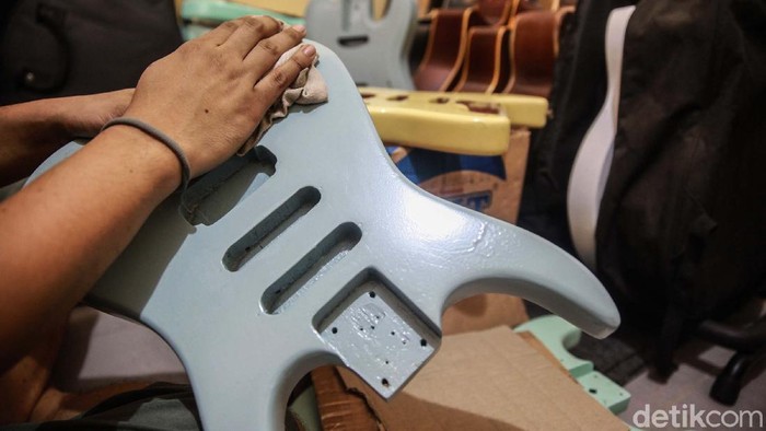 Melirik Jasa Service Gitar yang Makin Hits Sejak Corona