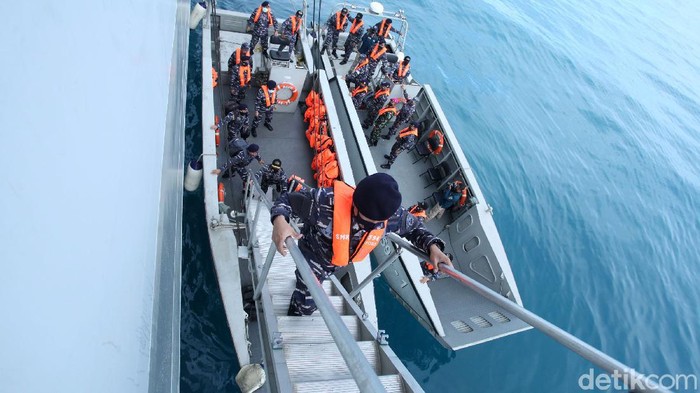 TNI AL Unjuk Kekuatan dalam Latihan Perang di Kepulauan Riau