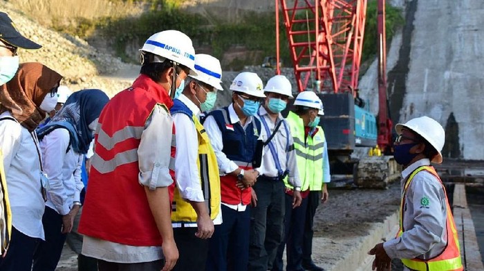 Mengintip Proyek Penahan Banjir di Manado