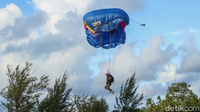 Melihat Latihan Perang TNI AL di Pulau Dabo Singkep