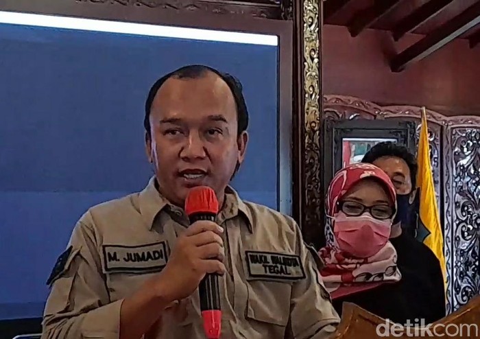Lho... Nama Wakil Wali Kota Tegal Masuk Daftar Penerima Bansos Lho... Nama Wakil Wali Kota Tegal Masuk Daftar Penerima Bansos