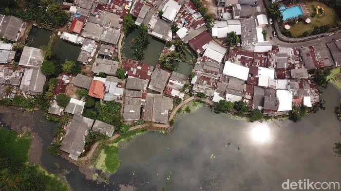 Potret Situ yang Semakin Terhimpit Permukiman