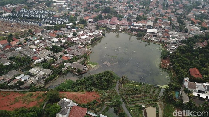 Potret Situ yang Semakin Terhimpit Permukiman