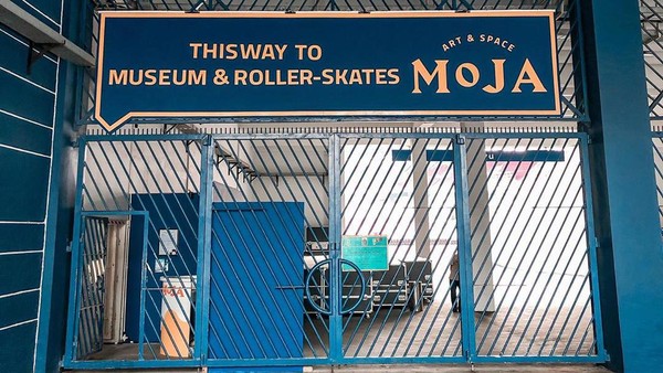 Foto: Main Sepatu Roda di Museum Instagenic GBK