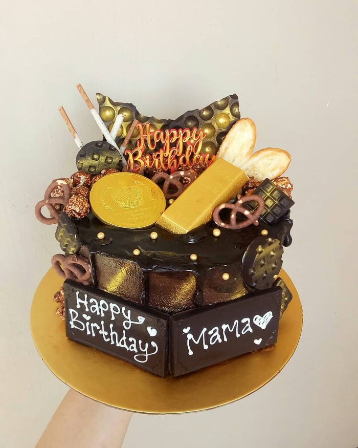 Sultan! Kue Tema Uang Ini Bisa Jadi Kado Ultah Mewah
