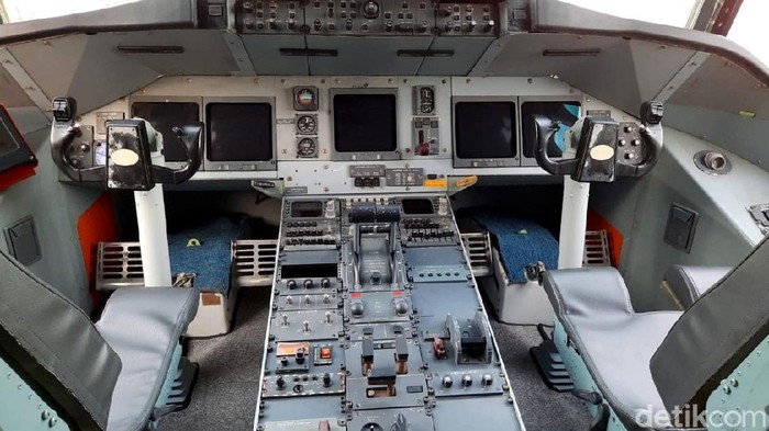 Foto Pesawat N250 yang Dimonumenkan di Museum TNI AU Yogya