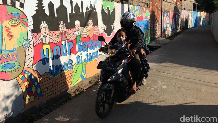 Pesan Kebangsaan dalam Sebuah Mural di Sudut Kota Bekasi