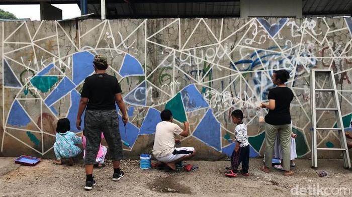 Pesan Kebangsaan dalam Sebuah Mural di Sudut Kota Bekasi
