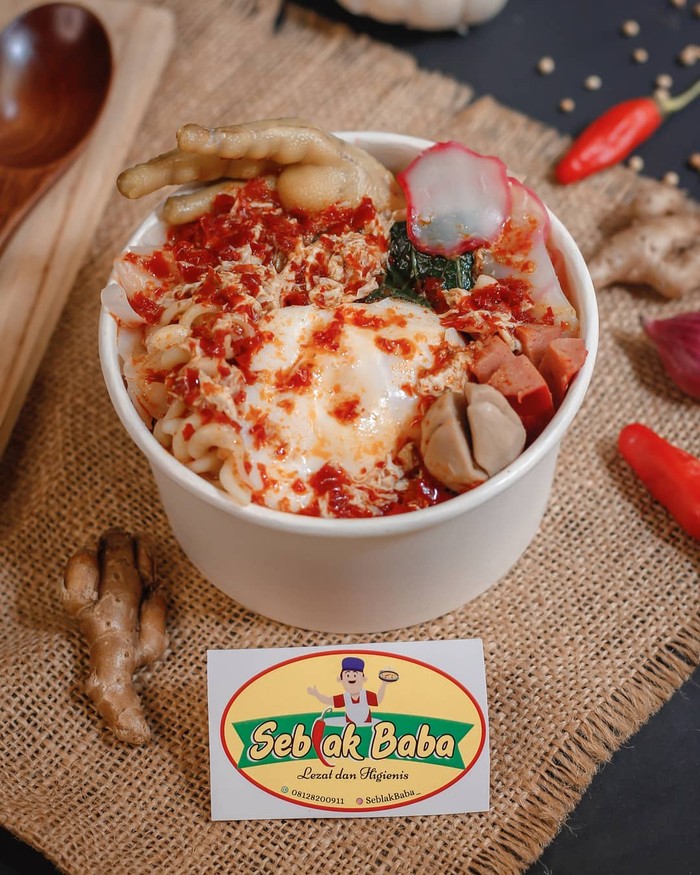 Huahh! 20 Seblak Pedas Nampol Ada di Sini