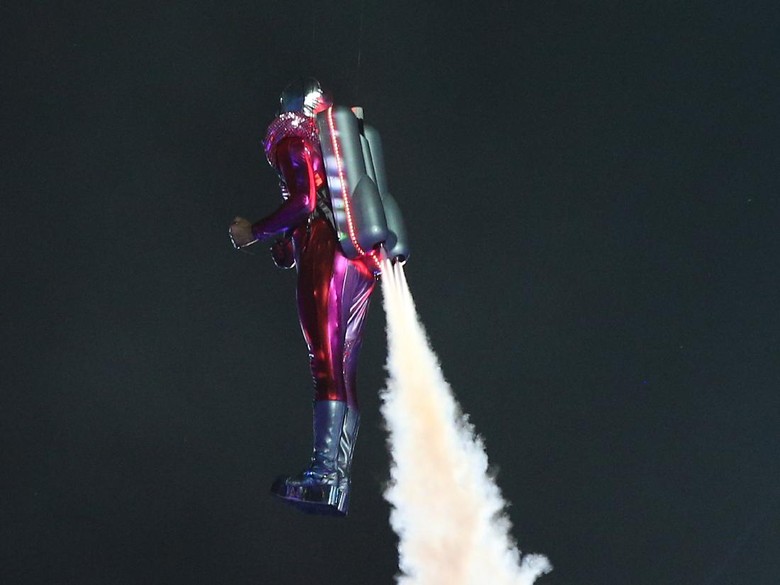 Pilot-Pilot AS Laporkan Lihat Manusia Terbang Pakai Jetpack