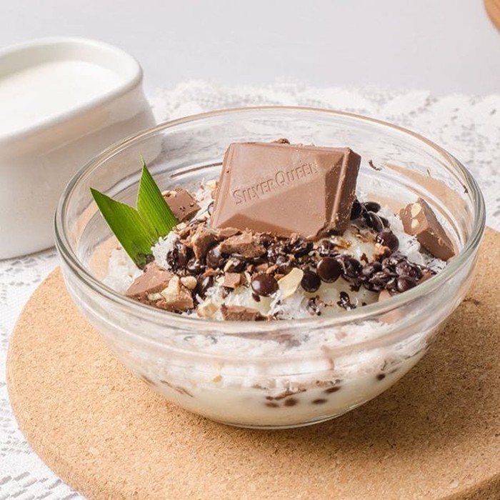 Legit Pulen! 20 Ketan Susu Aneka Topping Ada di Sini