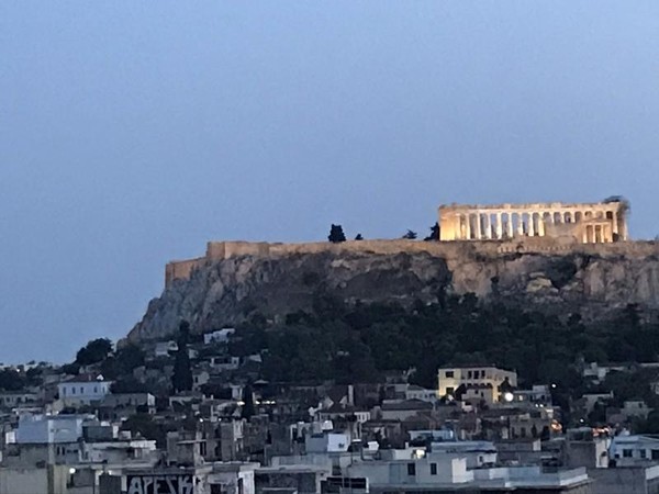 Potret Kota Athena yang Melegenda