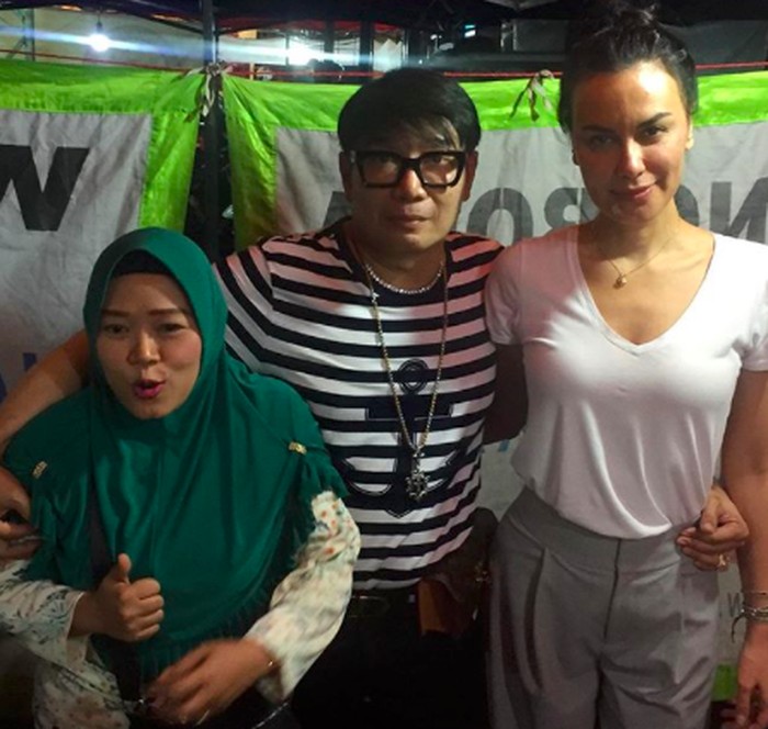 Momen Adjie Notonegoro Makan di Warung hingga Resto Mewah