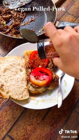 Ini Resep 'Babi' Halal ala Netizen TikTok Pakai Jantung Pisang Ini Resep 'Babi' Halal ala Netizen TikTok Pakai Jantung Pisang