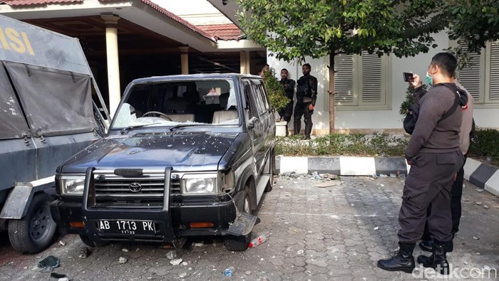 Suasana Gedung DPRD DIY Pascademo