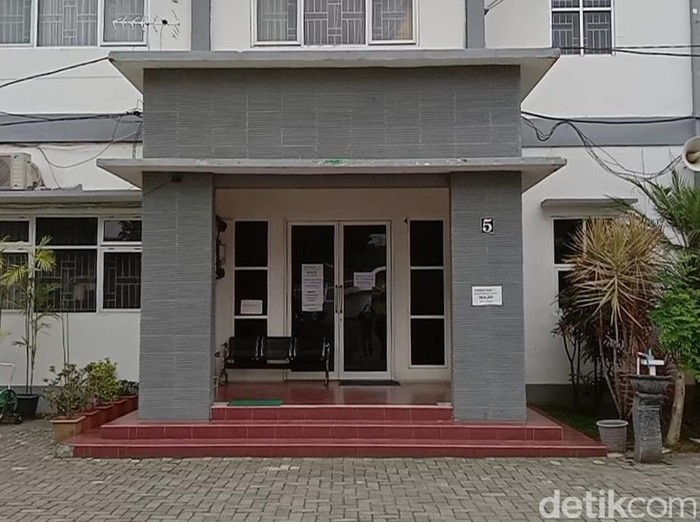Satu Pegawai Meninggal Positif COVID-19, Kantor Dinsos Kota Malang Ditutup Satu Pegawai Meninggal Positif COVID-19, Kantor Dinsos Kota Malang Ditutup