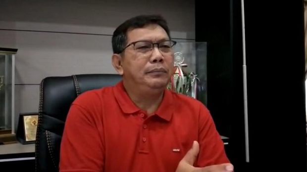 Plt Kalapas Pekanbaru Akui Lalai Napi Diduga Pengendali Narkoba Pegang HP Plt Kalapas Pekanbaru Akui Lalai Napi Diduga Pengendali Narkoba Pegang HP