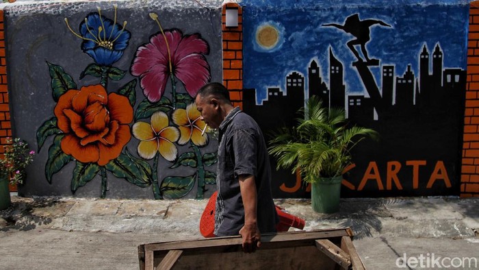 Mural Pesan Sosial di Sunter Keren-keren Banget Gaes