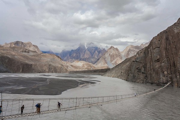 Foto Gunung Muchu Chhish, Puncak Tertinggi yang Belum Pernah Didaki