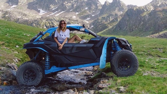 Alejandra Lopez Garro, Si Manis Kekasih Joan Mir