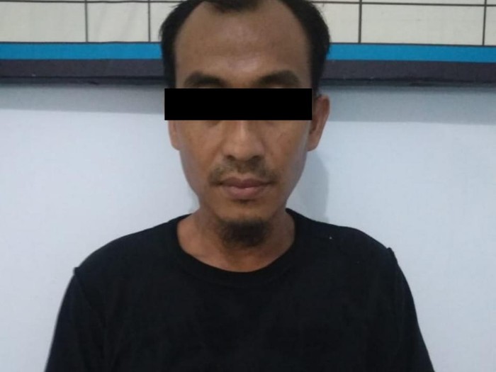 Ini Dia Tampang Perampok yang Sekap Bu Guru di Kudus Ini Dia Tampang Perampok yang Sekap Bu Guru di Kudus