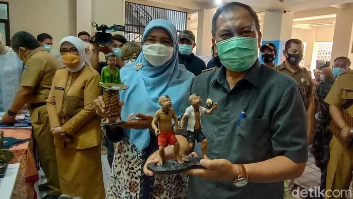 Perajin Patung di Bandung Ini Tetap Produktif Saat Pandemi