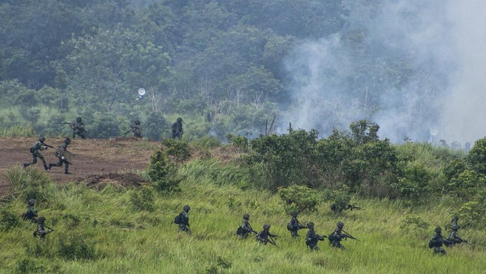 Foto: Puncak Latihan Tempur TNI AD di Sumatera Selatan