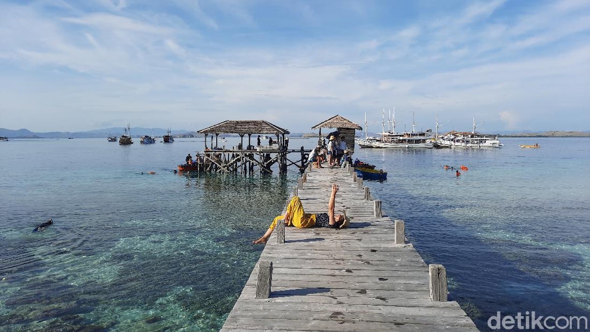 Pesona Pulau Kanawa di Labuan Bajo: Daya Tarik, Rute, Harga Tiket