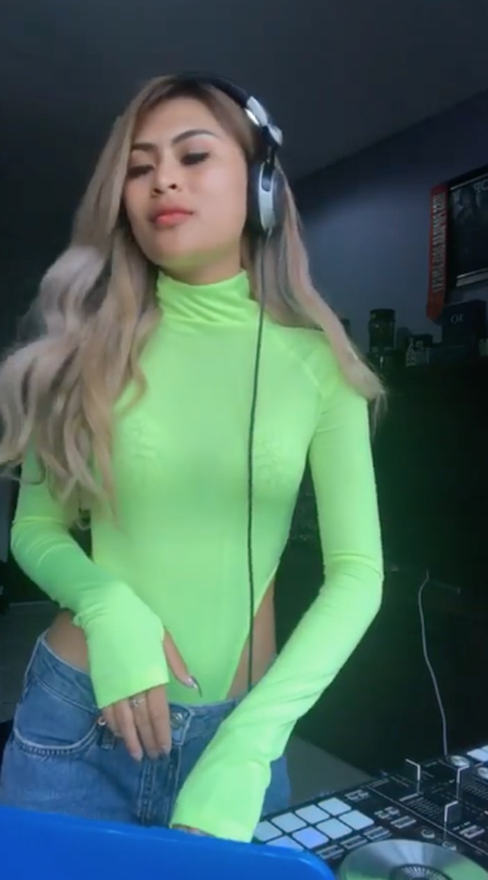 Sosok Echa Frauen yang Bikin Heboh Lewat Foto Syur Mirip Dirinya