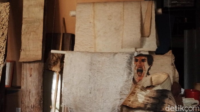 Kertas Daluang, 'Hanji'-nya Indonesia yang Terlupakan