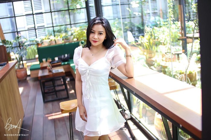 8 Potret Maria Arra, Model dan DJ Seksi yang Pernah Bungkus Artis Terkenal