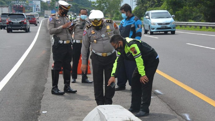 Terungkap! Ternyata Begini Runutan Kecelakaan yang Tewaskan Chacha Sherly Terungkap! Ternyata Begini Runutan Kecelakaan yang Tewaskan Chacha Sherly