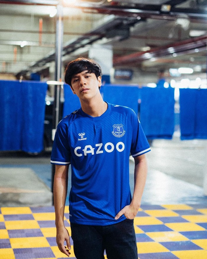 10 Potret Nanon Korapat, Aktor Thailand Ganteng Multi-Talenta