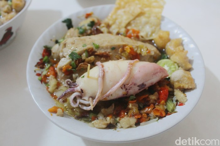 Gurihnya Nampol! Bakso Cumi dan Bakso Udang Kuah Taichan
